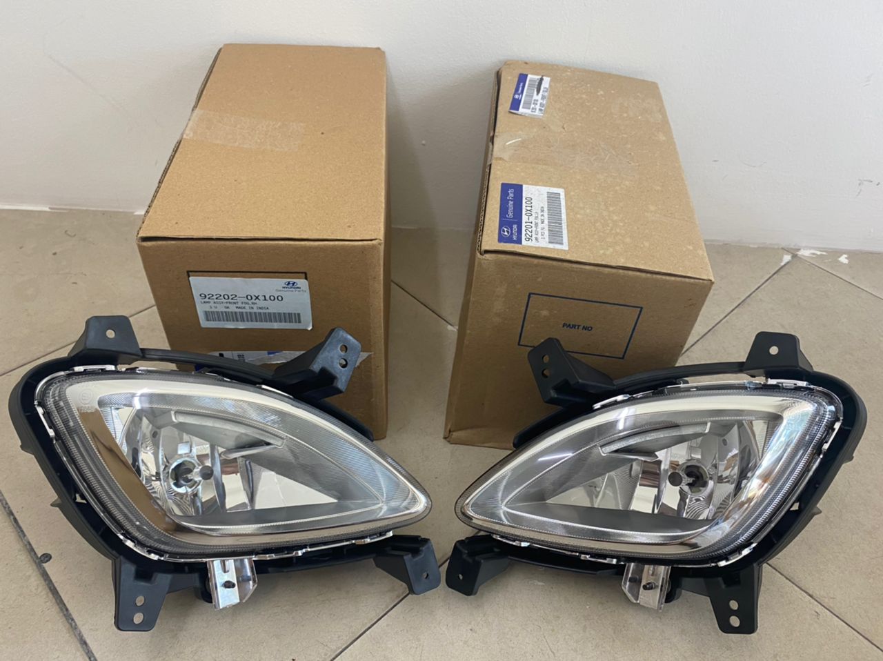 FOG LAMP LEFT / RIGHT GENUINE PART (ORIGINAL) [ 92201-0X100 / 92202 ...