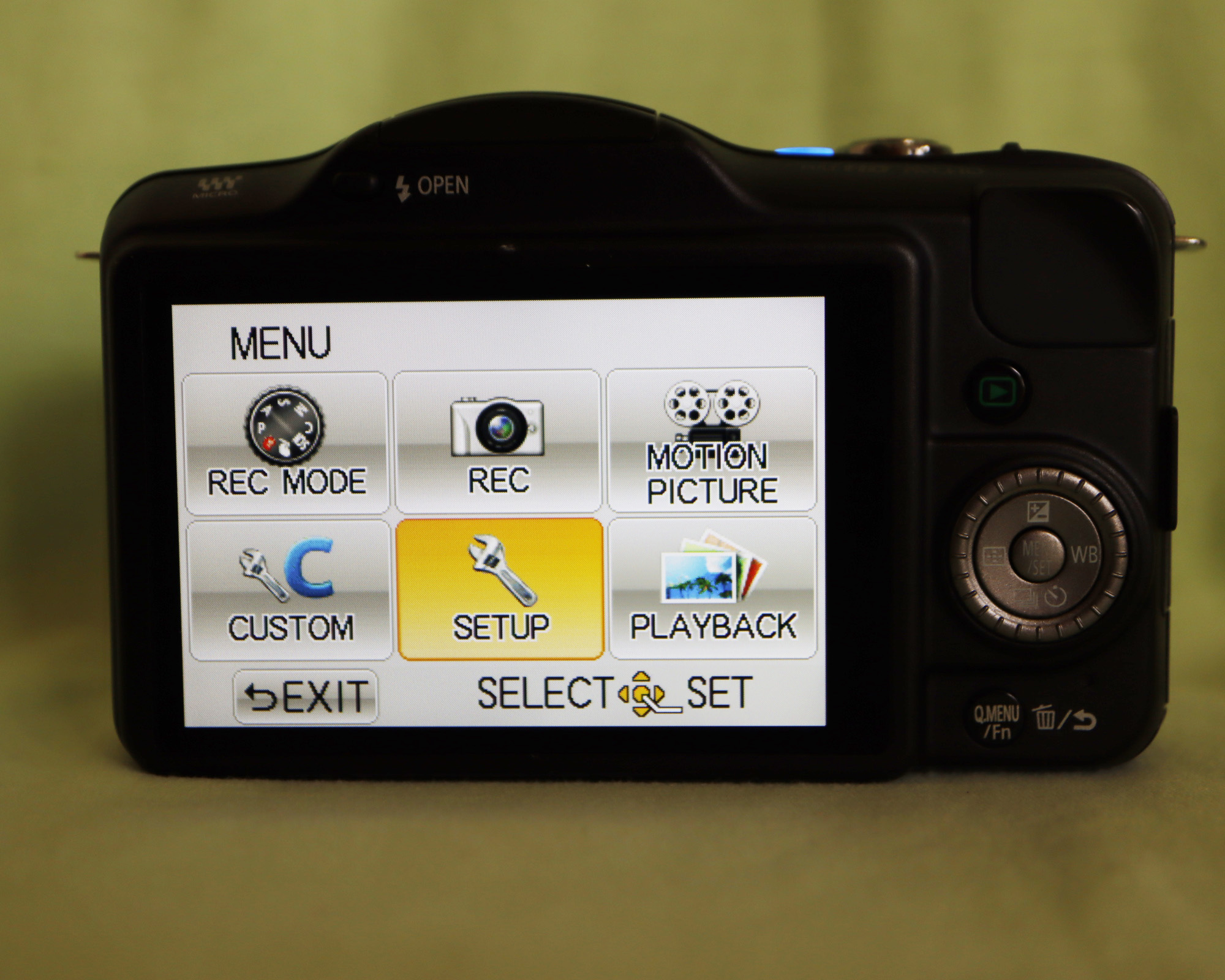 Panasonic Lumix DMC-GF3 Black Body, GF3, GF-3, G-F3 - Nick's - ThaiPick