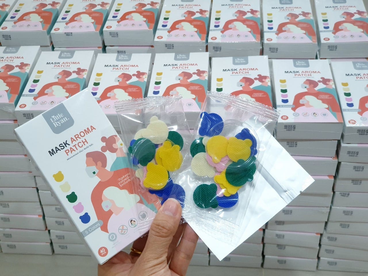 **NEW** แผ่นหอมติดแมส Little Ryan Mask Aroma Patch รูปทรงมินิแบร์ (1 ...