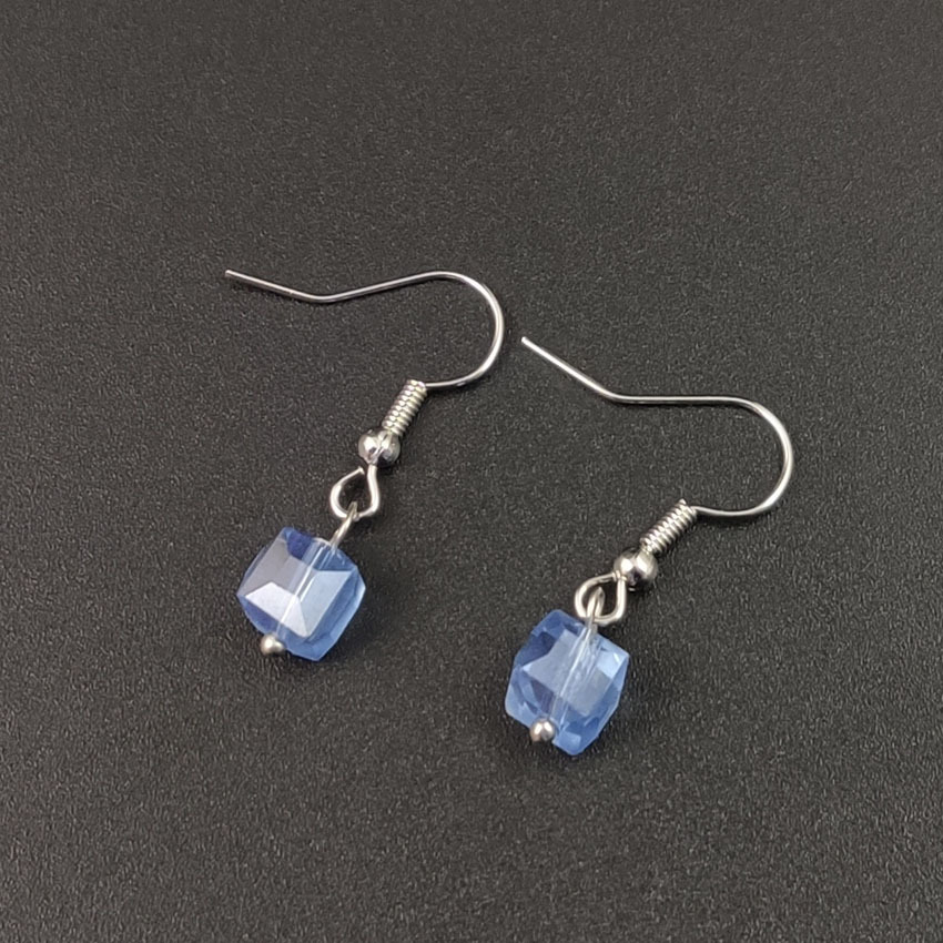 Blue cheese sea simple generous fashion blue crystal square earrings ...