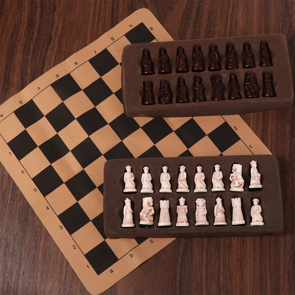 Fun Resin Antique Chess Chess Pieces Trumpet Lifelike Ancient Chinese ...