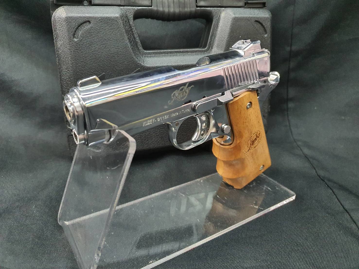 BLOW Mini 9 แบงค์กัน สีเงินเงา 2 Magazines แถมฟรี ลูก 1 กล่อง ใช้ในการ ...