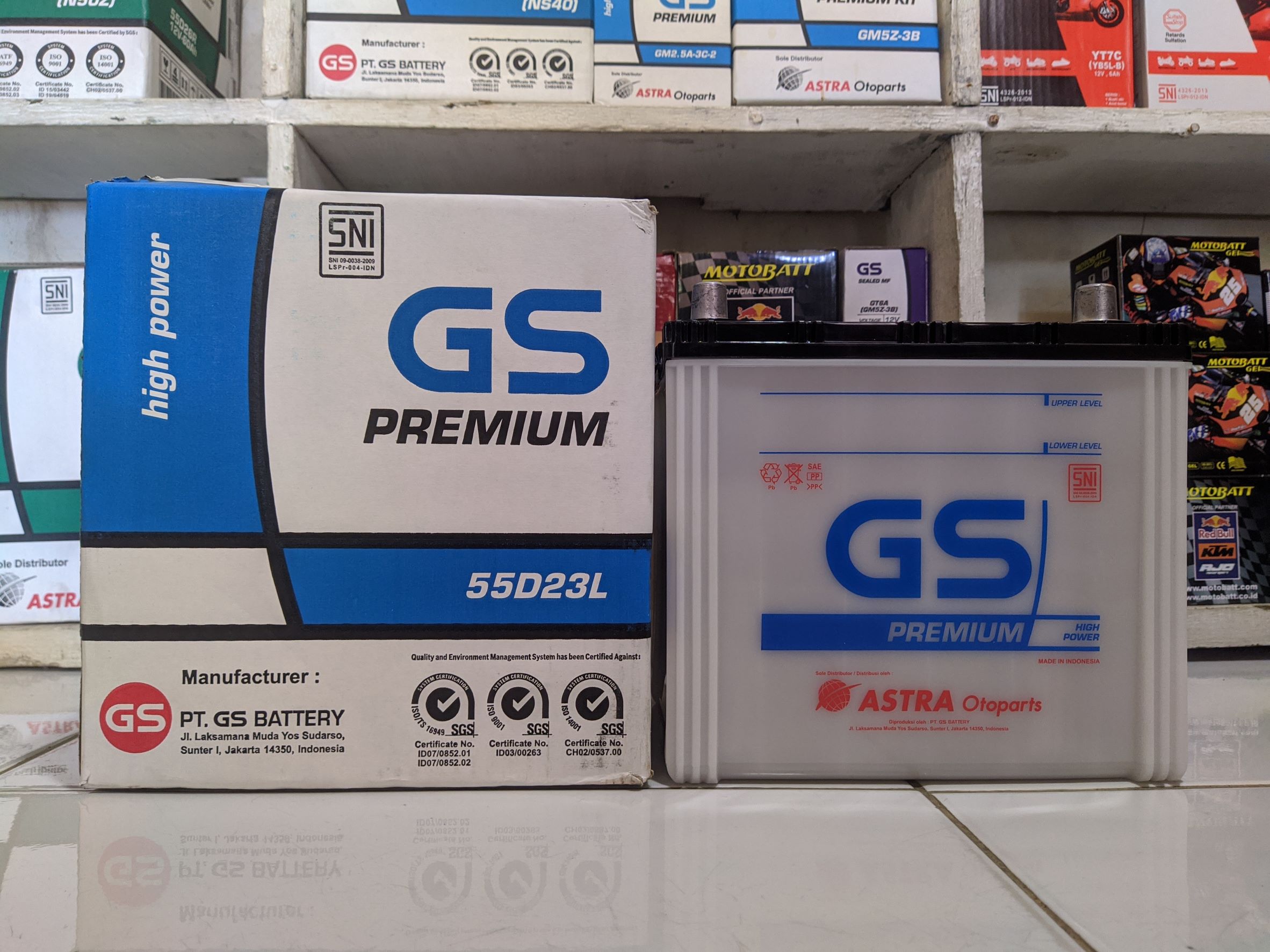 AKI MOBIL BASAH AKI ORIGINAL GS ASTRA PREMIUM 55D23L 12 VOLT 60 AMPERE ...