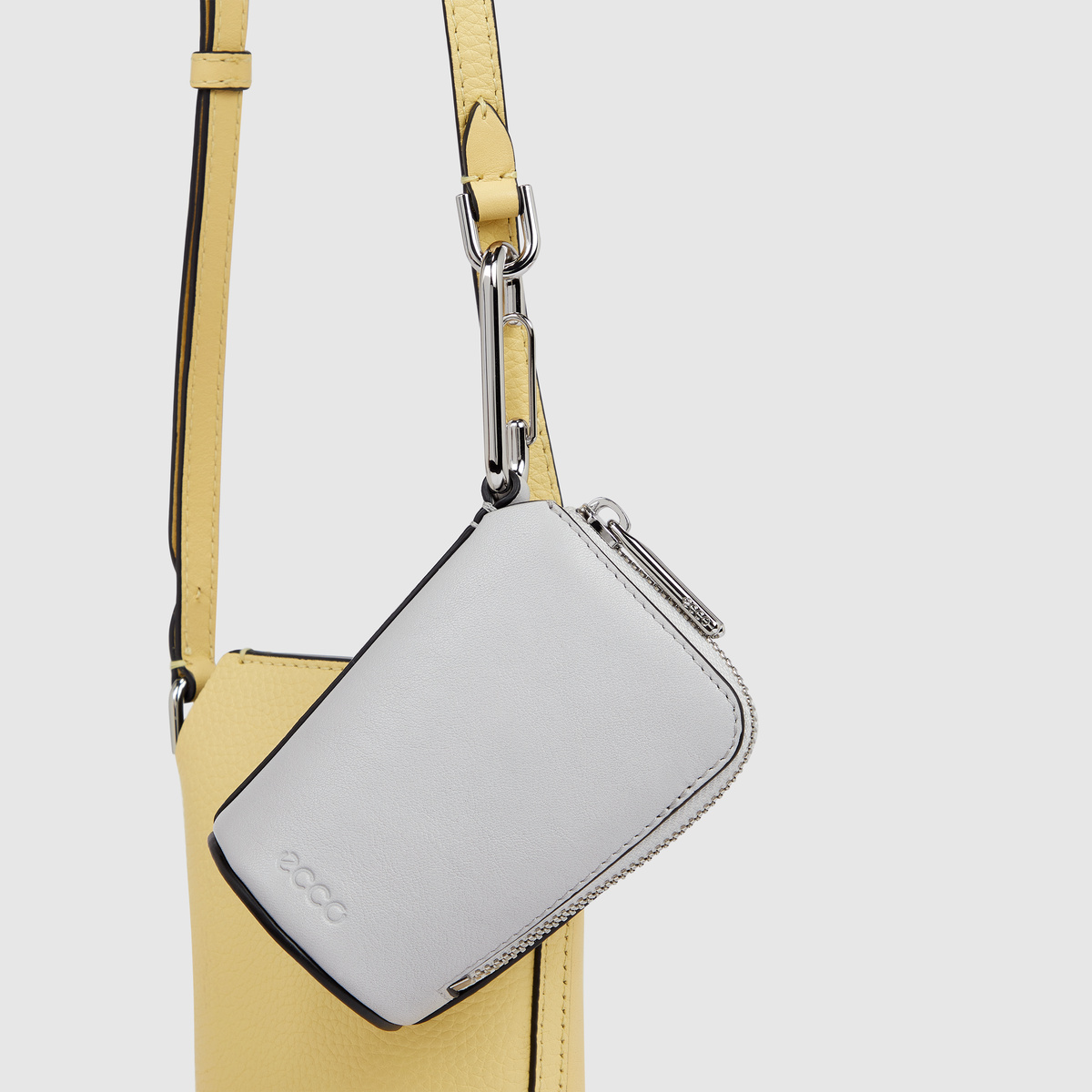 ECCO Textureblock Pot Bag สีเหลือง กระเป๋าสะพาย - ecco - ThaiPick