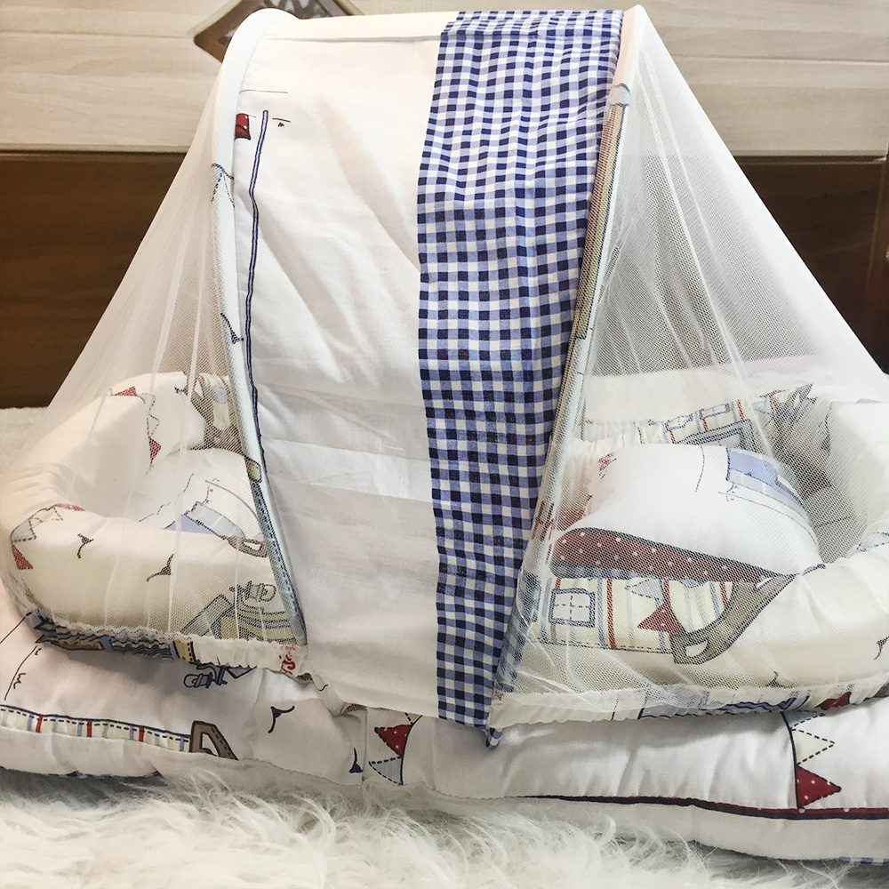 Best Selling Tower Style Super Soft Baby Bed With 1 Pillow and 2 Cushions Mosquito Net Zipper ...