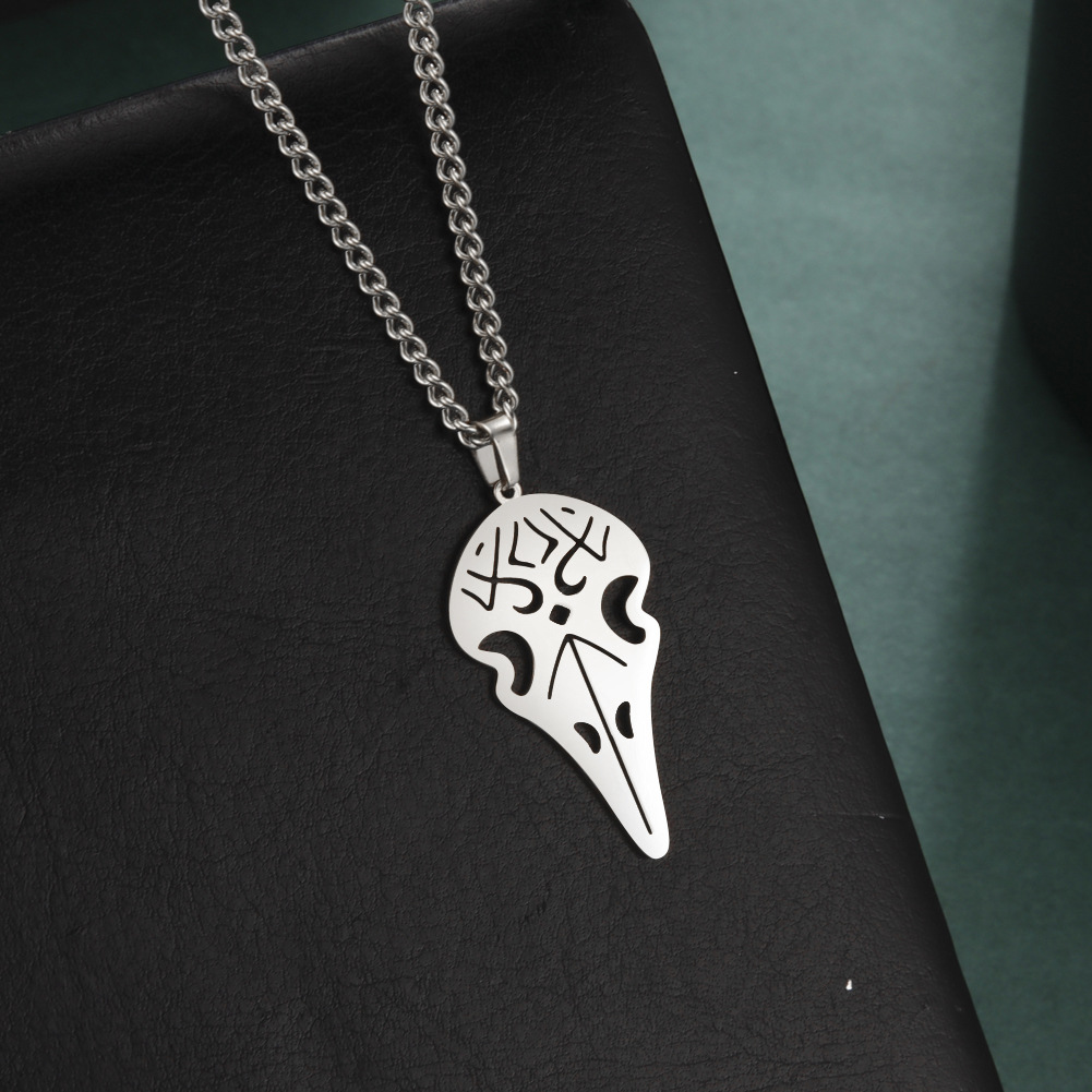 Sale】American Fashion Bird Skull Hollow Necklace Niche Design Men and ...