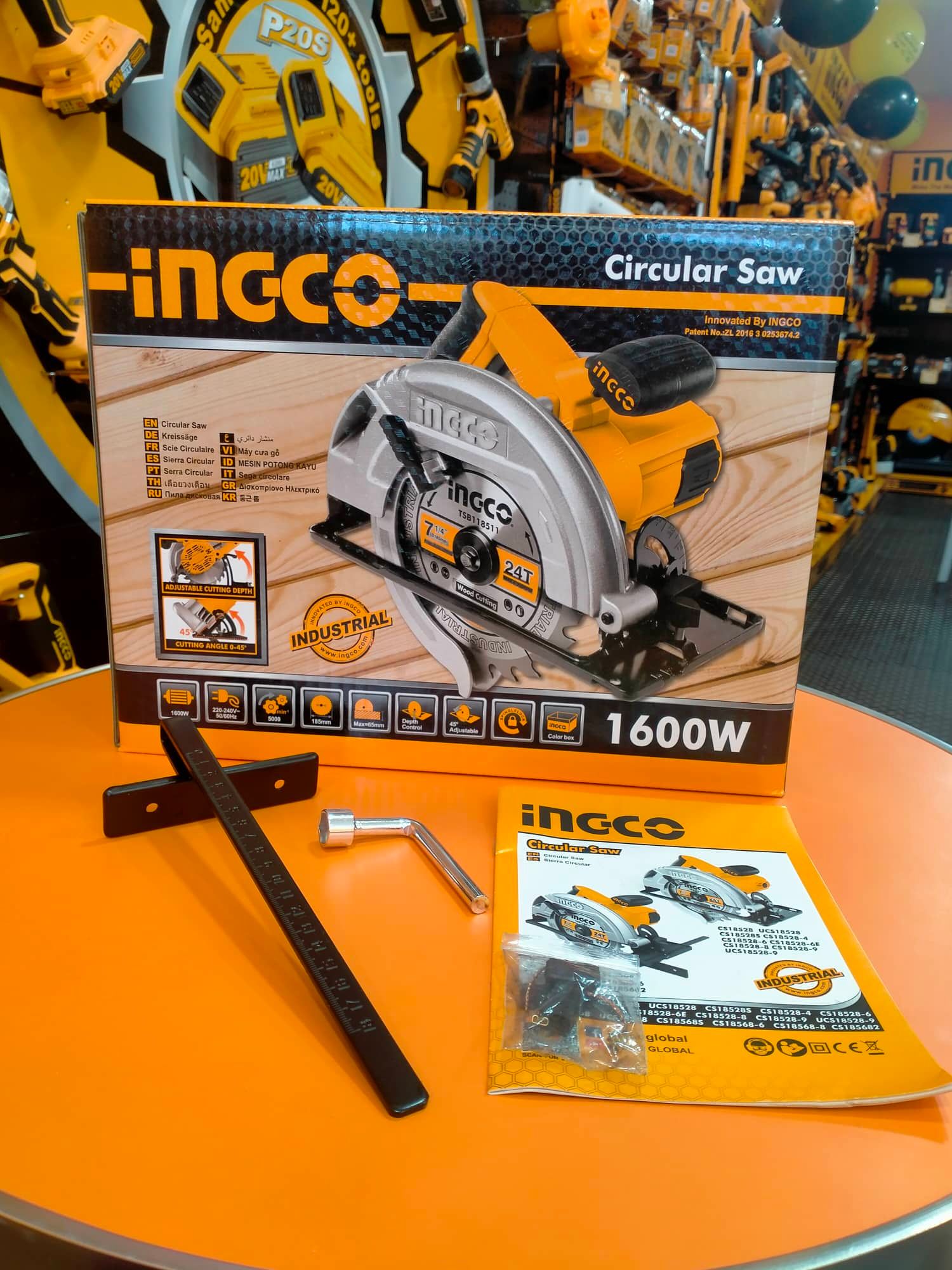INGCO CIRCULAR SAW 1600W 7" (CS185682) - FREE GLOVES | Lazada PH