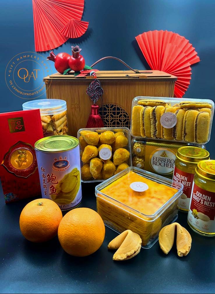 Chinese New Year Hamper : Mandarin Set - Original Signature Kueh Lapis ...