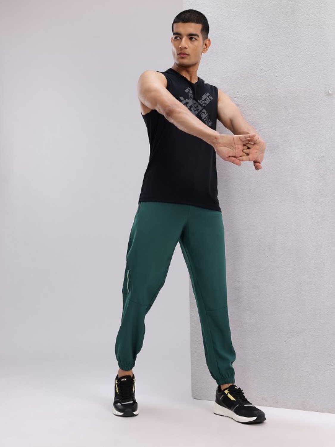 HRX By Hrithik Roshan Brand Logo Print Mid-Rise Training Joggers For ...