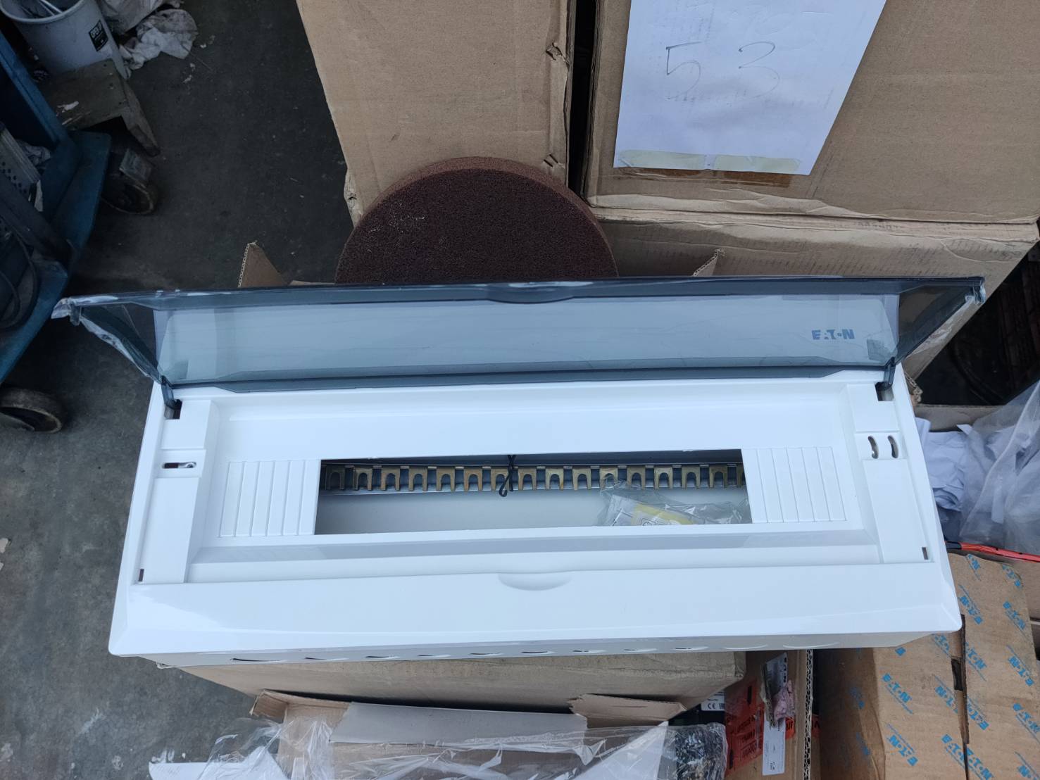 EATON ตู้คอนซูเมอร์ Consumer unit 15 และ 20 ช่อง ???? ของใหม่ NEW ...