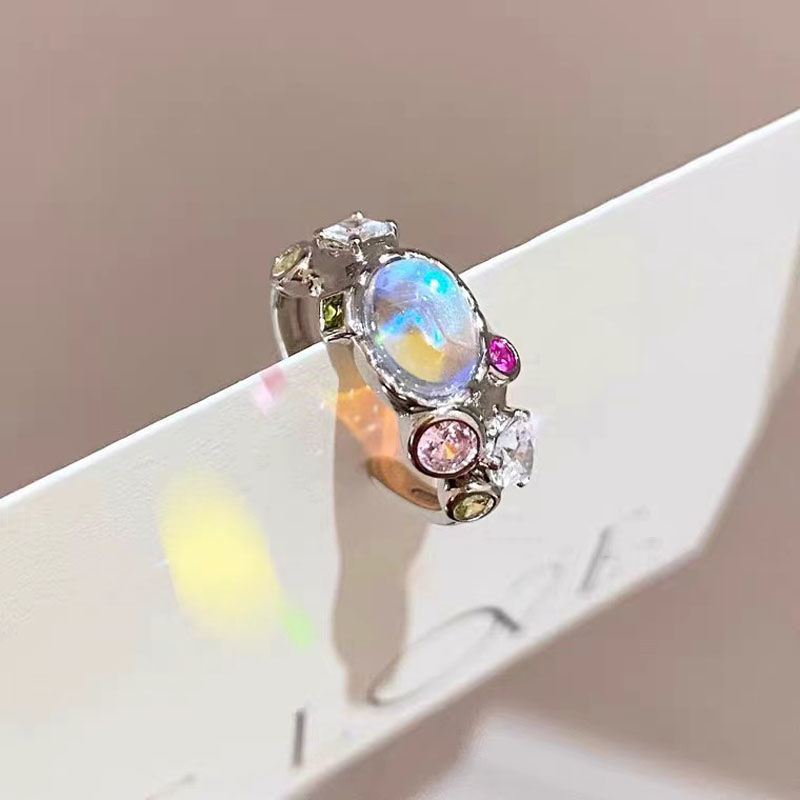 Hyuna with color mermaid Ji opal moonstone color treasure zircon pink ...