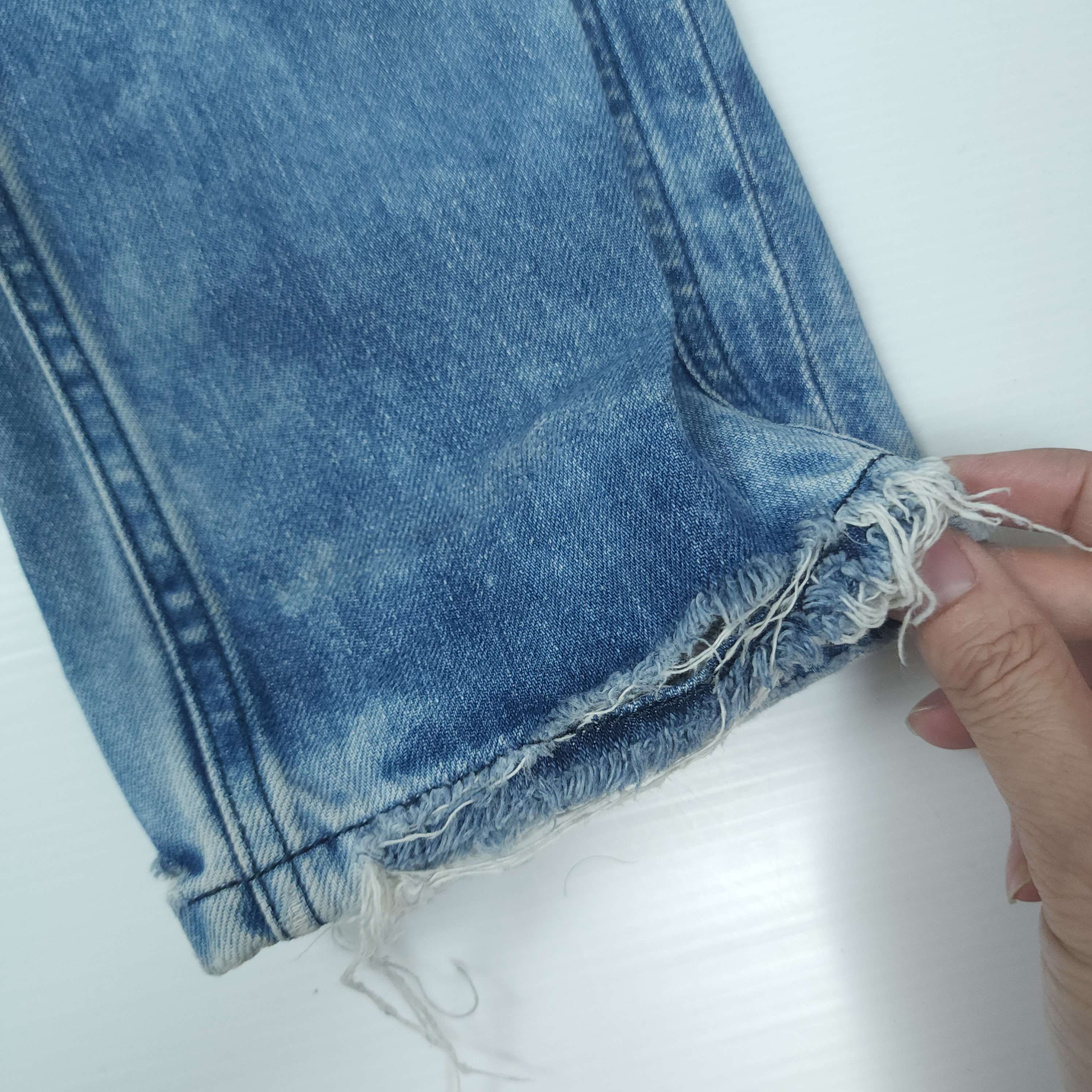 ยีนส์ Diesel เอว 33 แต่งขาด ฟอกเทคนิค Stone Washed ผ้าหนานุ่ม ขาเดฟ ...