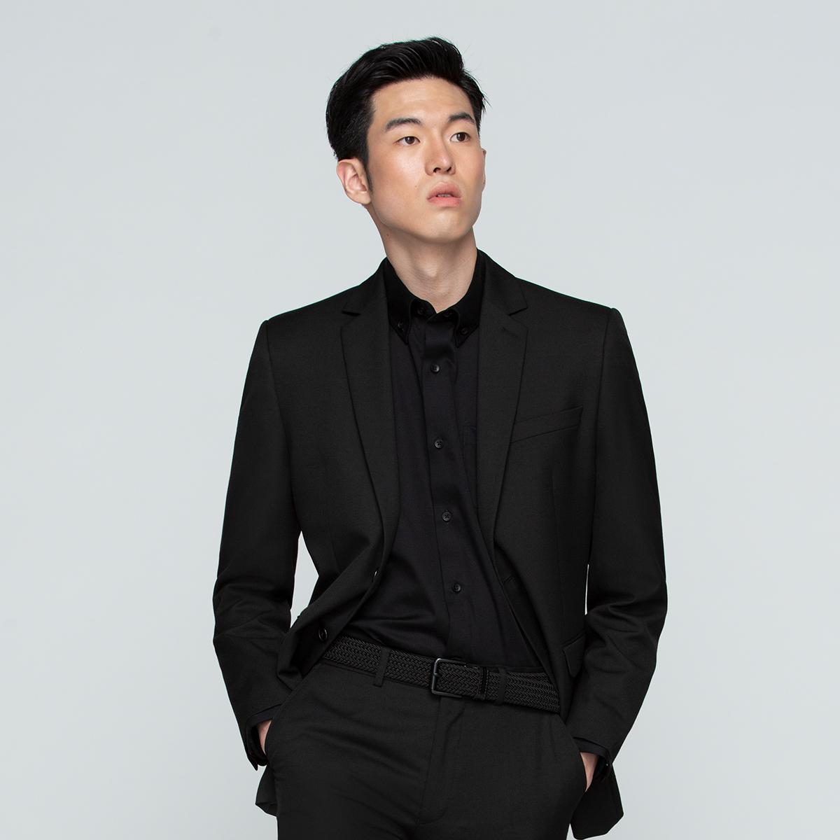 GQ Essential Suits สูทผู้ชายทรงสลิม รุ่น TR Tailored Black สีดำ - GQ ...