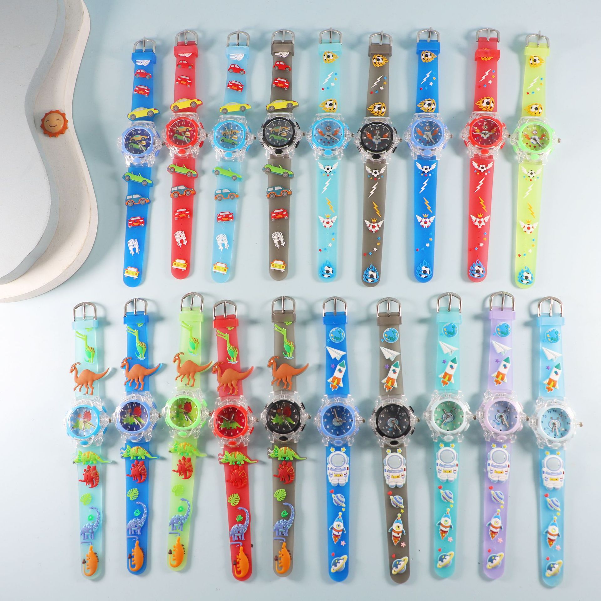 【Factory Store】Creative Cartoon Quartz Color Shell Glowing Series ...