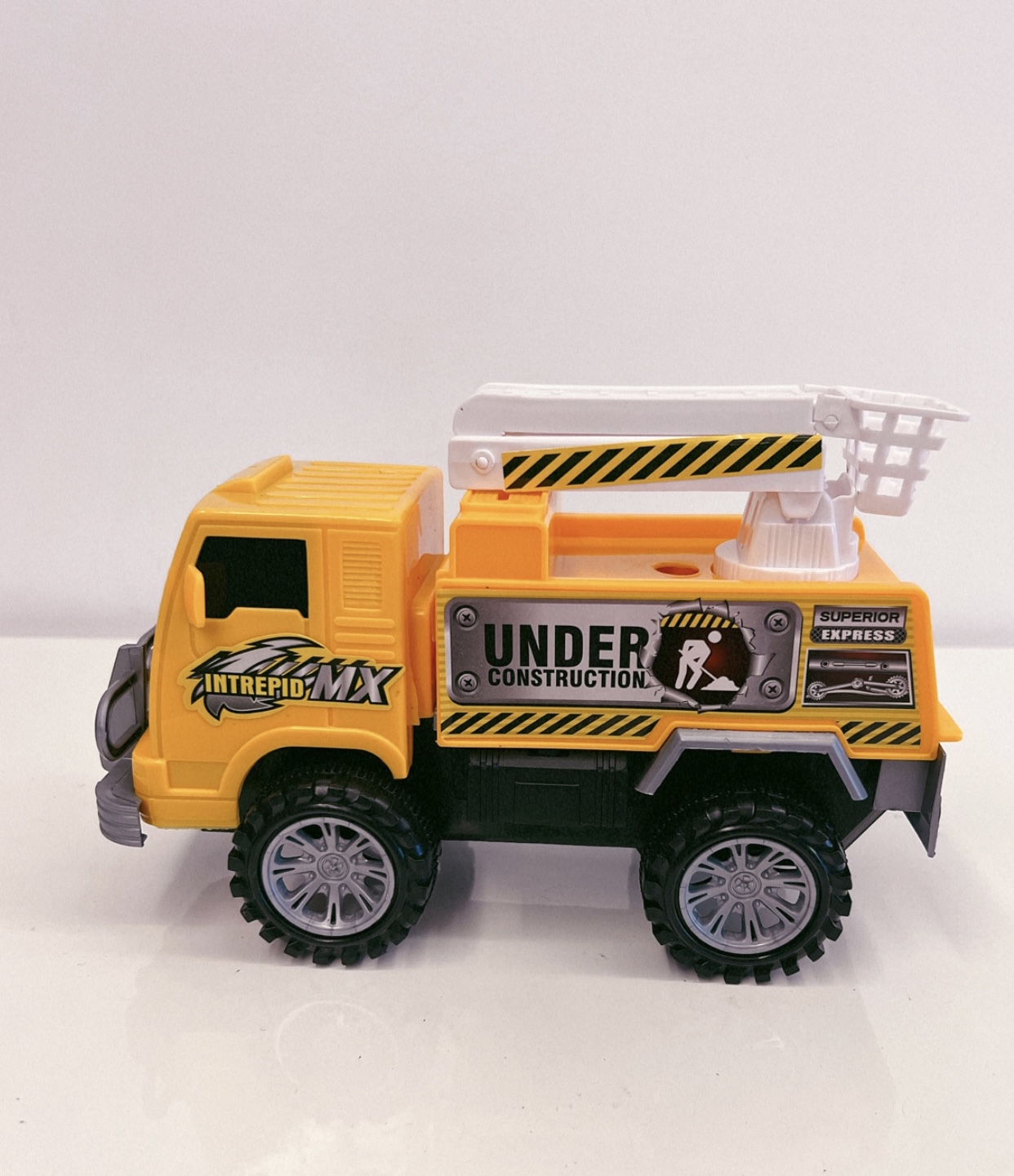 Fire Truck Fire Engine Truck Fireman Bomba Toy with Extended Ladder ...