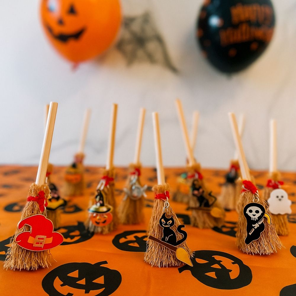 Toy Accessories 10cm Halloween Broom Spider Wooden Red Rope Broom Hat ...