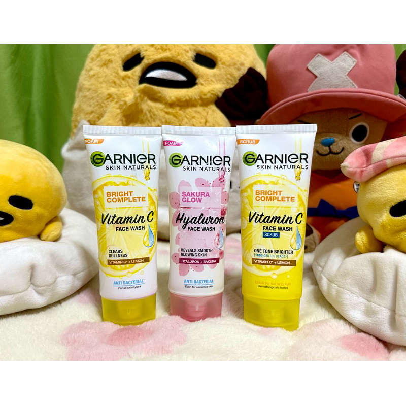 HOT Garnier Bright Complete Vit C Face Wash & Scrub/Sakura Glow ...