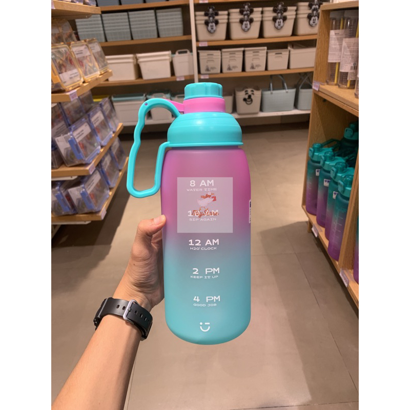 MINISO Botol Air Minum Kapasitas Besar dengan Pegangan 1800mL / Macaron ...
