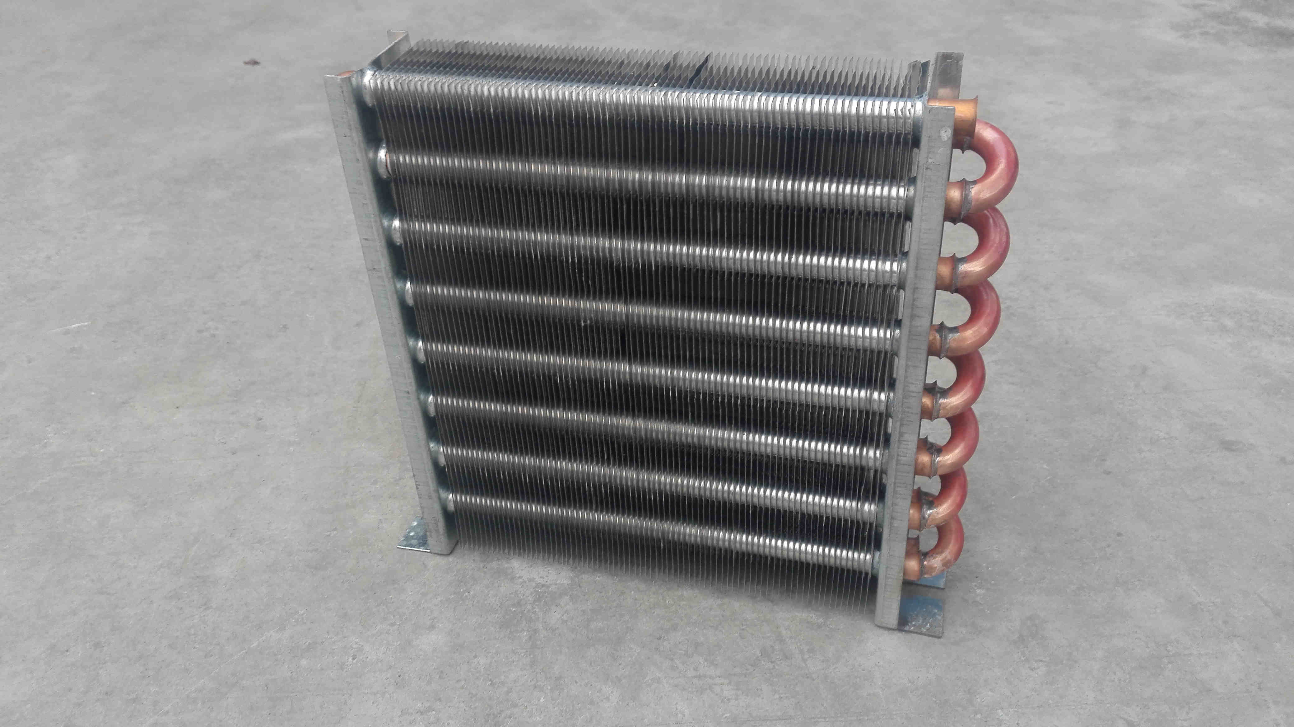 Water-cooled row, air-cooled condenser, evaporator, 1/4 radiator ...
