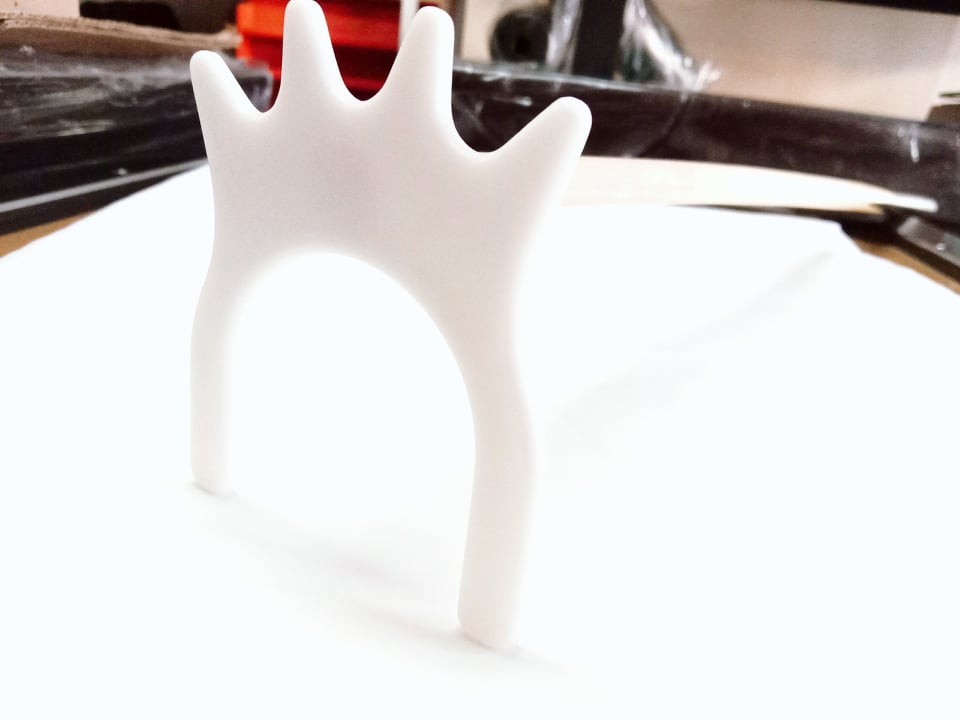 1PC. PLASTIC HORSHOE TIRIRIT WHITE / HORSHOE ( tiririt gamit sa ...