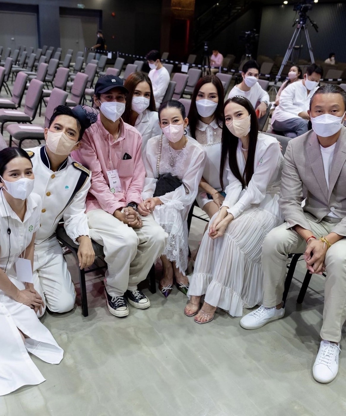 PT-MASK หน้ากากอนามัย 6D สินค้ายกหลัง 1 ลังมี 52 กล่อง รุ่นใหม่ล่าสุด ...