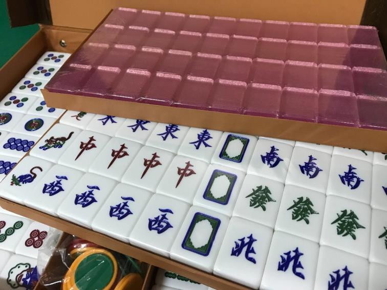 A1 Size Glittering Pink Crystal Mahjong Set (Size 37mm) | Lazada Singapore