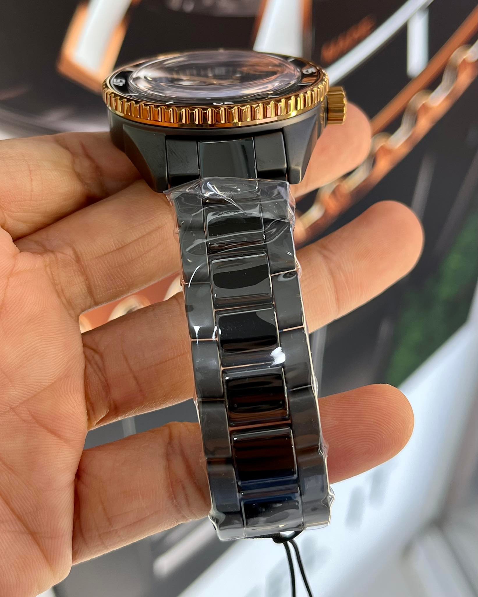 ลานทอง1987 - นาฬิกา RADO Captain Cook High-Tech Ceramic รุ่น R32127162 ...