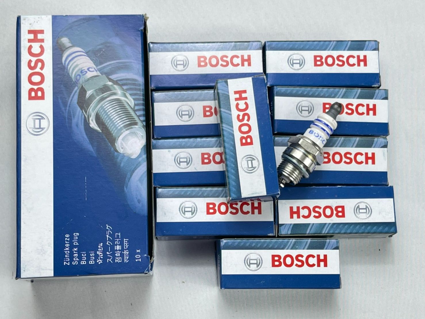 หัวเทียนตัดหญา Bosch WS7F (กล่อง 10 ชิ้น) หัวเทียนเครื่องช่วยหายใจ ...
