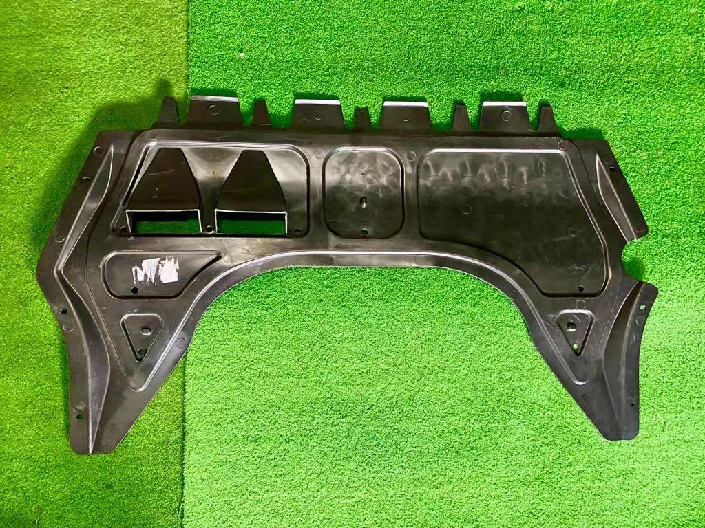 VOLKSWAGEN PASSAT B7 ENGINE UNDER COVER FRONT 1ST PIECE | Lazada