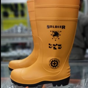 SOLDIER sepatu safety PVC boots standar Eropa / sepatu boot safety ...