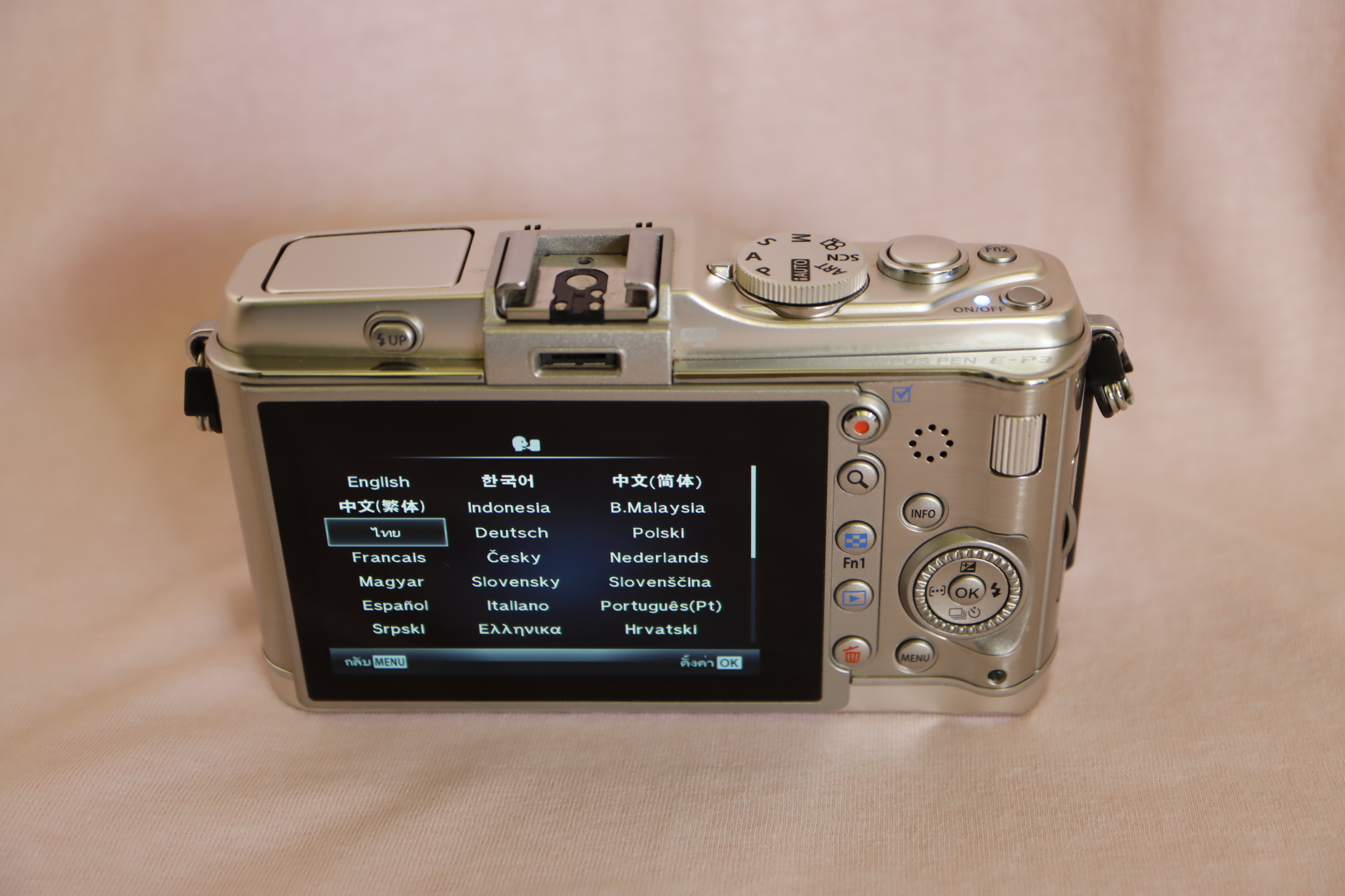 Olympus PEN E-P3 Metallic Digital Camera body, 12.3MP Live MOS Mirrorless กล้องระบบ Micro Four ...