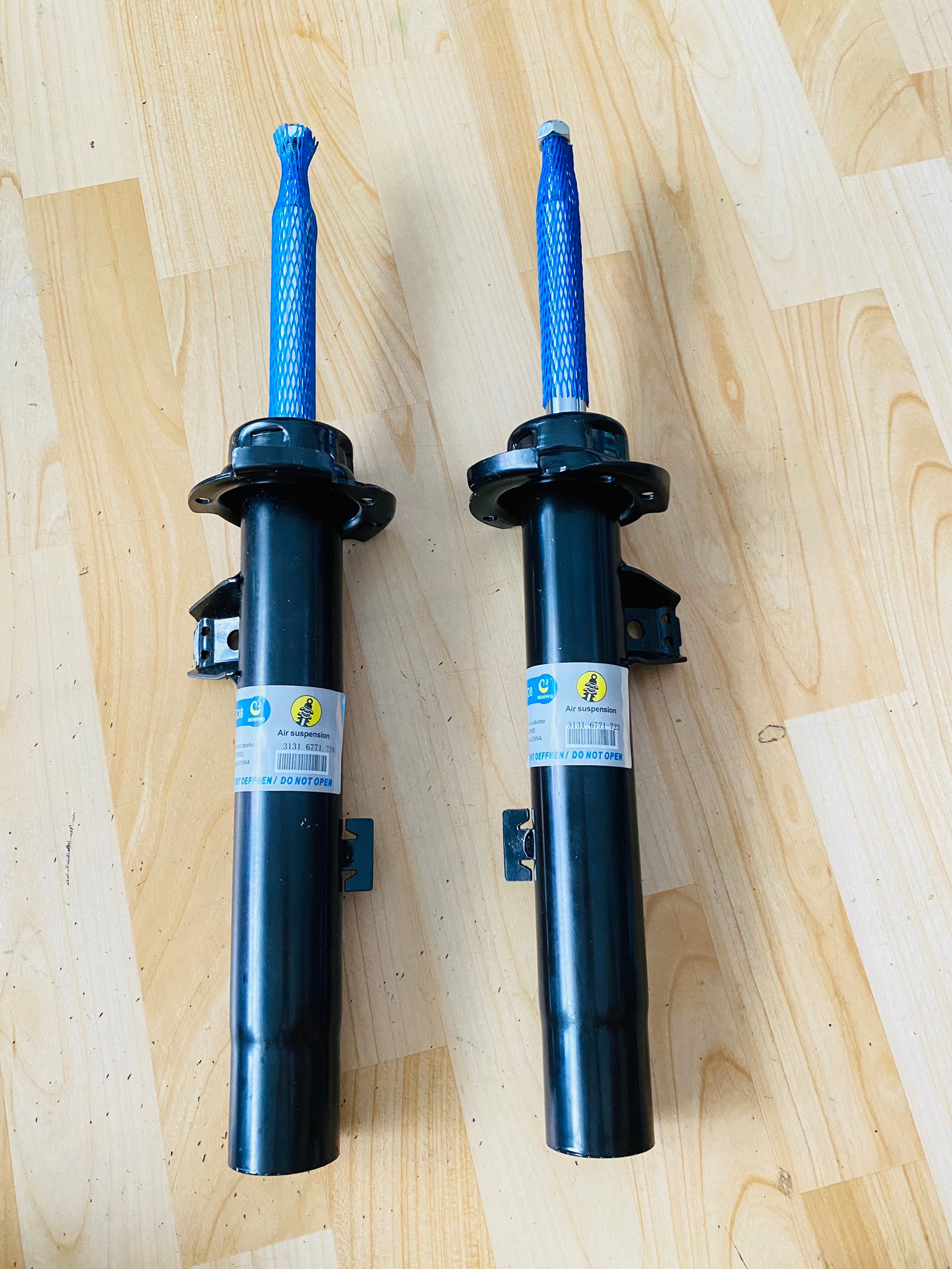 โช้คอัพคู่หน้า(Front Shock) BMW Series 3 E90 ปี 2005 - 2012 , X1 E84 ...