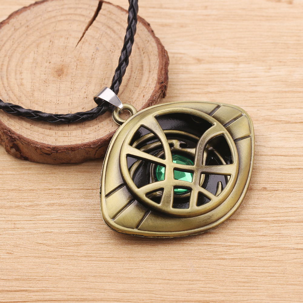 Marvel Superhero Doctor Strange Necklace Avengers Eye of Agamotto ...
