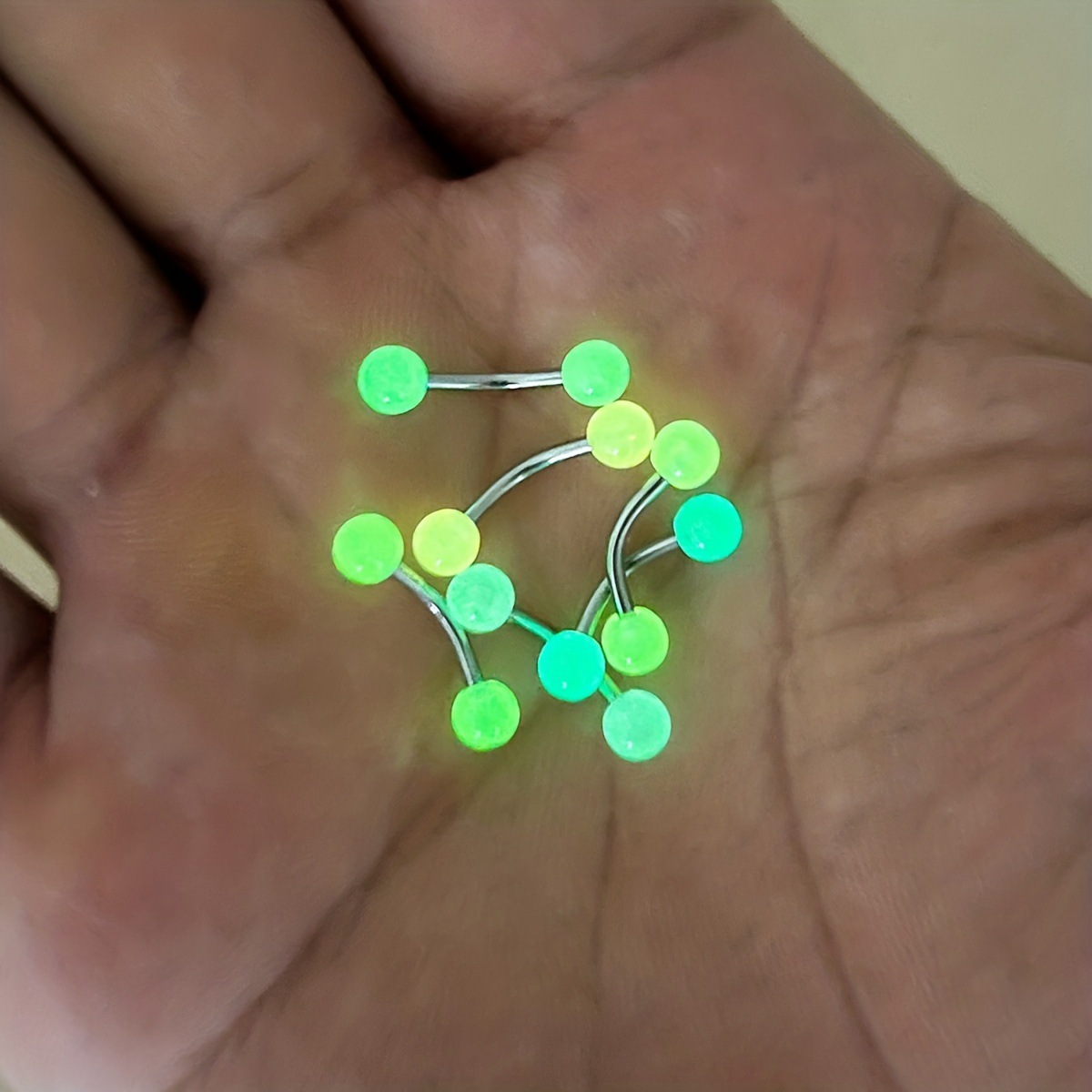 【Essential Good Item】6 pieces of stainless steel eyebrow nail luminous ...