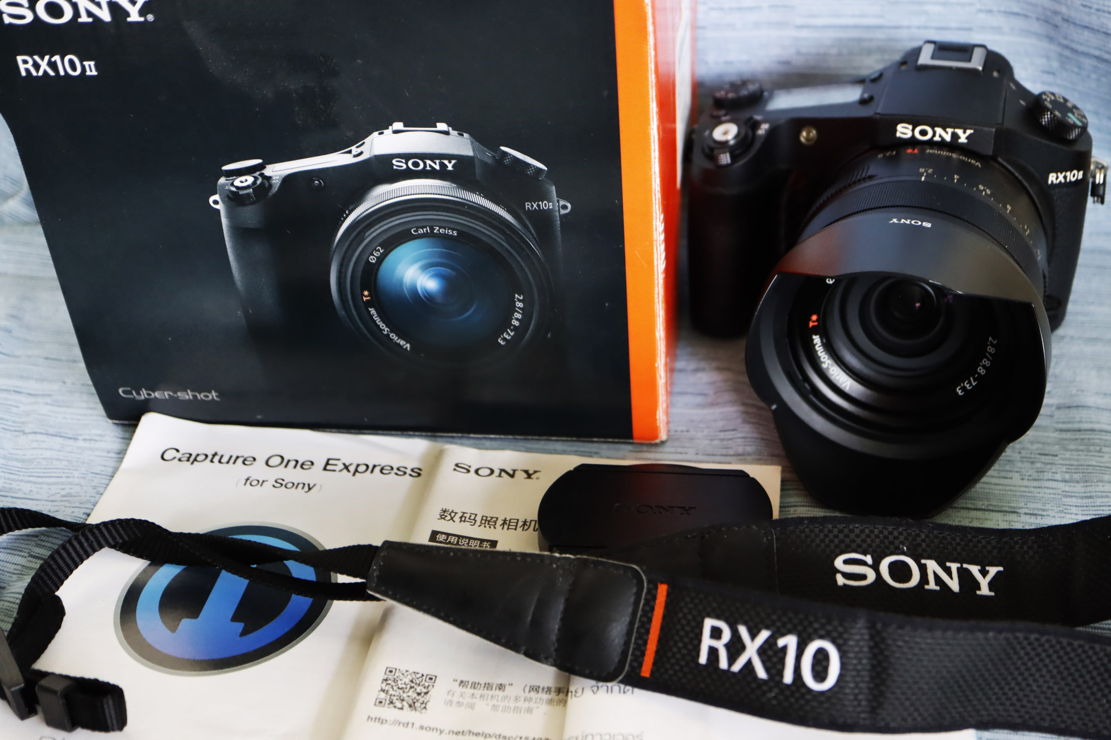 Sony RX10 Mark II 20.2MP Wi-Fi NFC Carl ZEISS Vario-Sonnar T 24200mm F2 ...