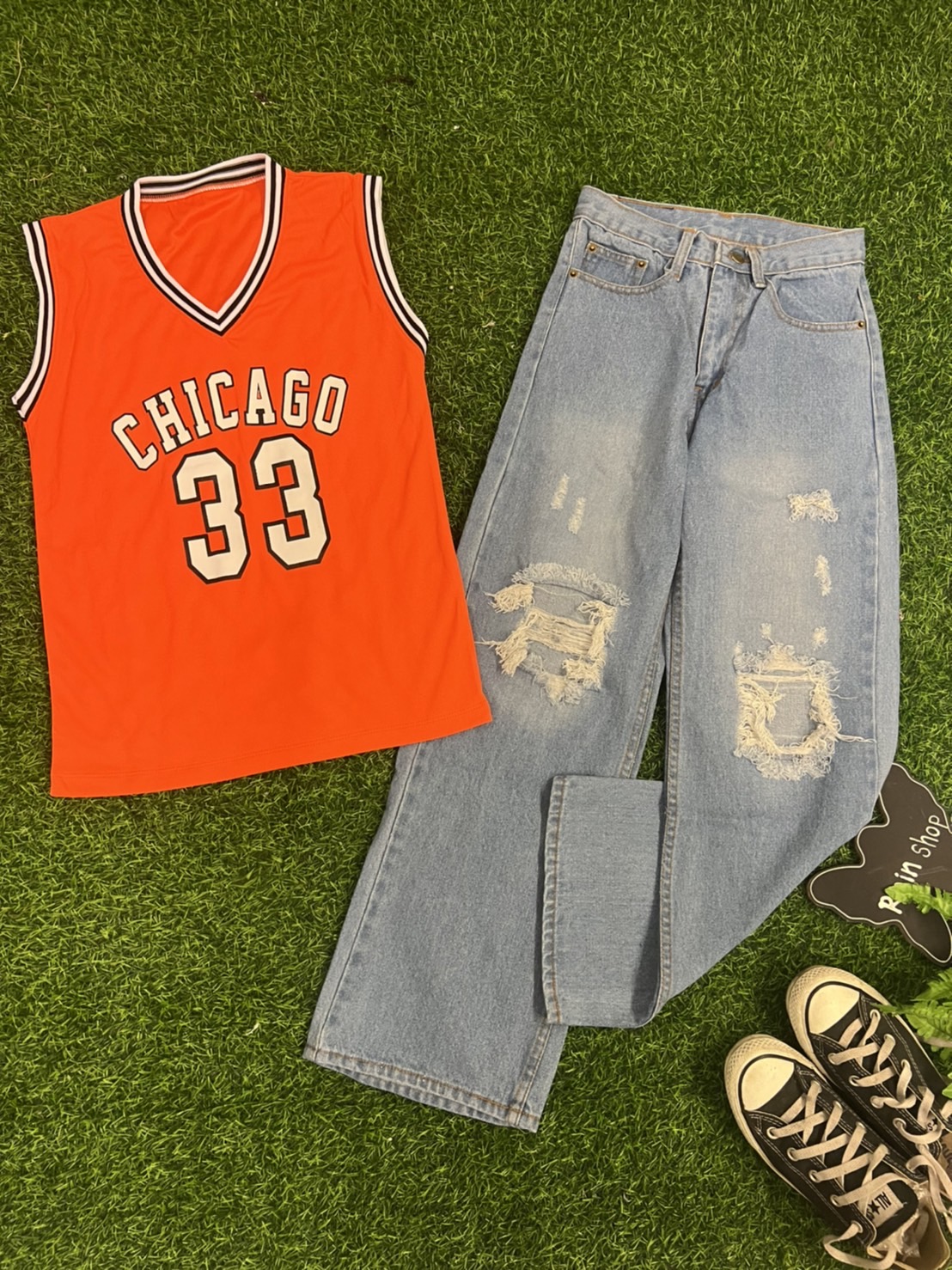 ชุดเสื้อกีฬา NBA พร้อมกางเกงยีนส์ฟอกสีสโนว์ แต่งลายขาดเข่า เสื้อกล้าม ...