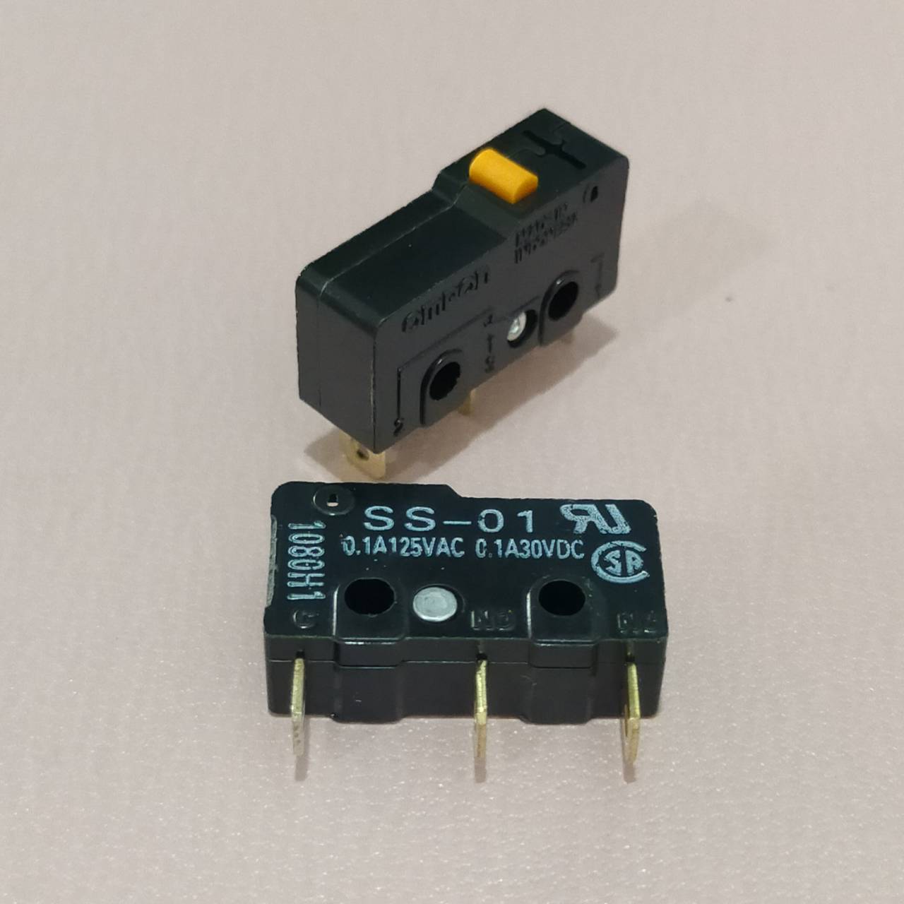 สวิทช์ Omron ไมโครสวิทช์ มินิสวิทช์ Subminiature Micro Switch 3 ขา SPDT ...