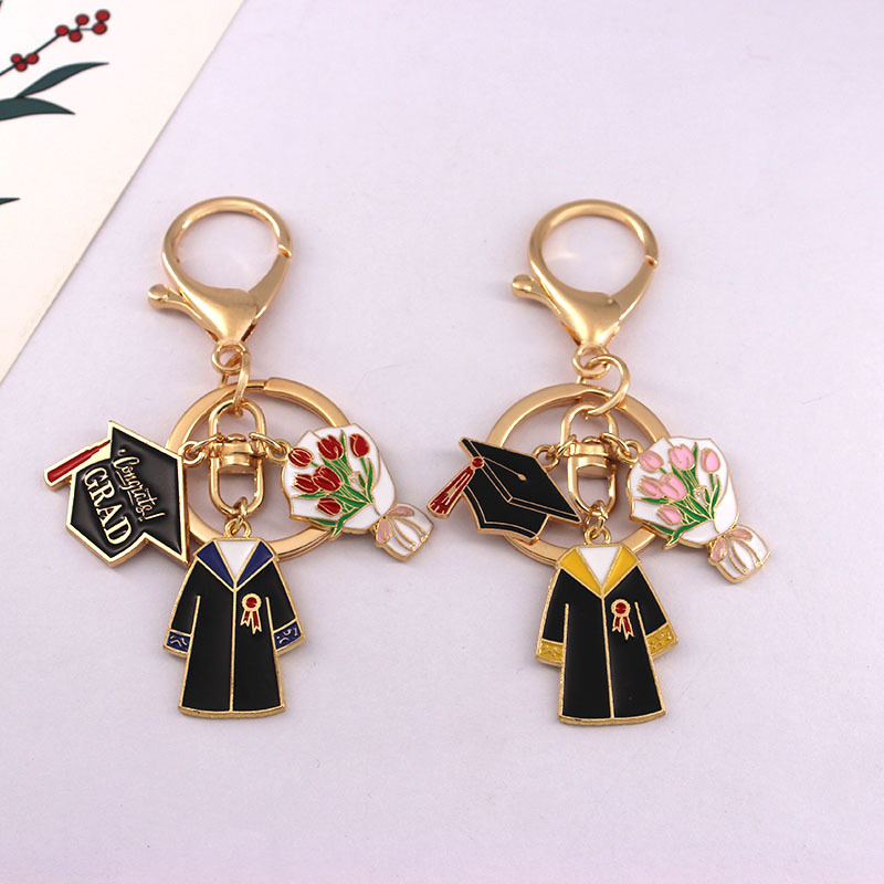 Simple Creative Personalized Graduation Keychain Classic Unisex ...
