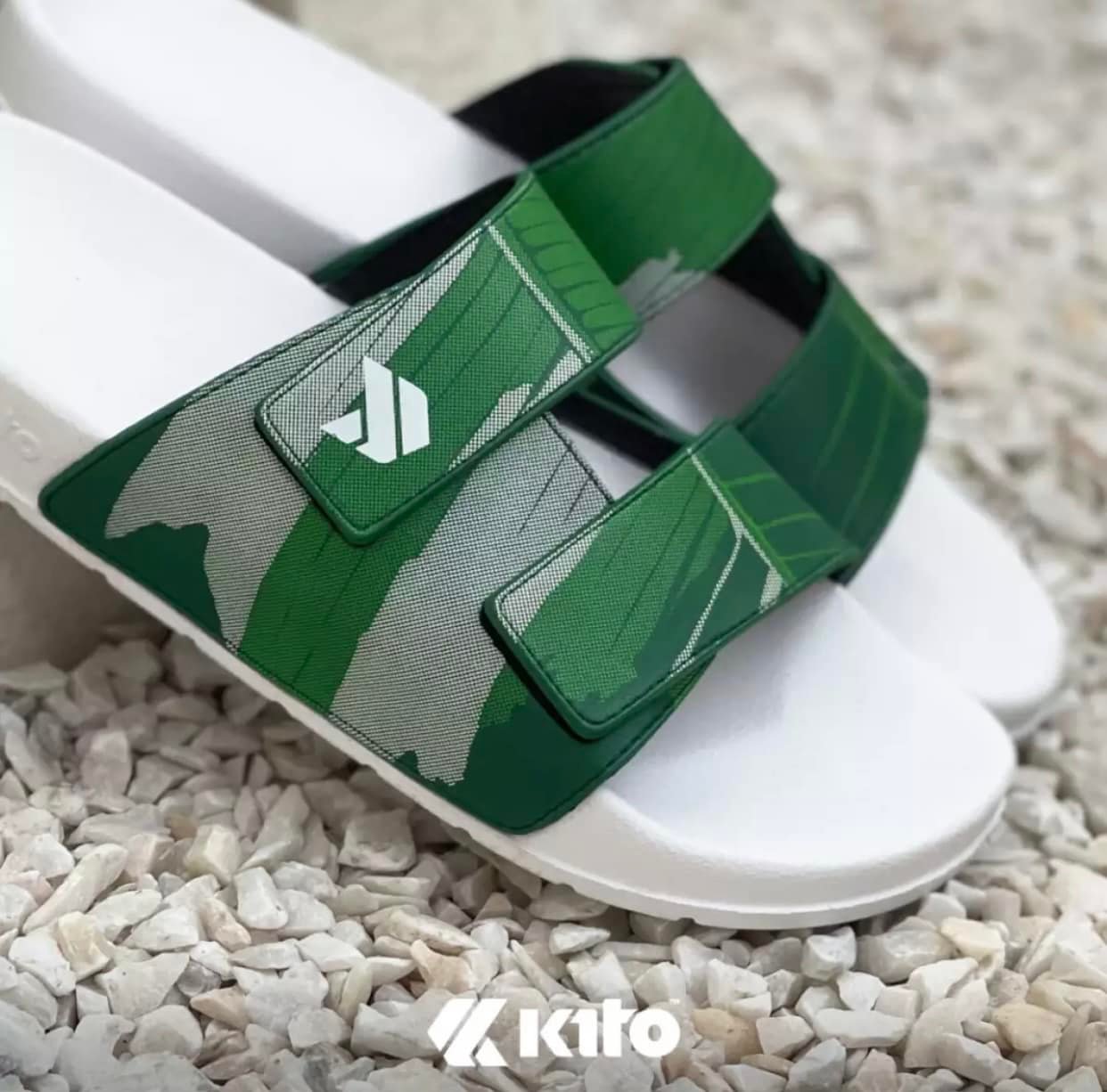 รองเท้าแตะ kito รุ่น ah117 size 36-43 ลายกล้วยด่าง - MixASale