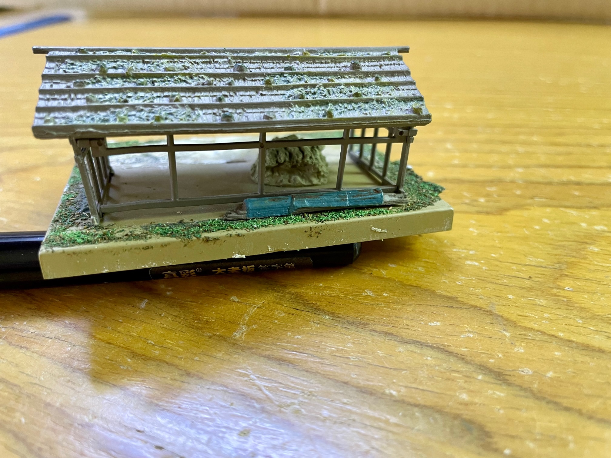 TomyTec 072 N Scale Farm Shed L7W6H4, as new. TomyTec 072 N Scale Farm ...