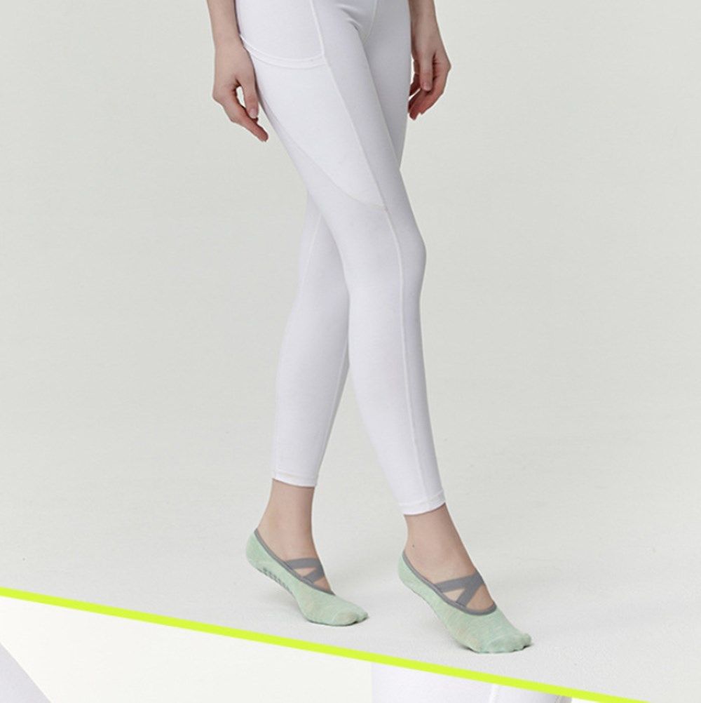 Sticky Grippers Cushioned Women Silicone Sole Breathable Ballet Cross ...