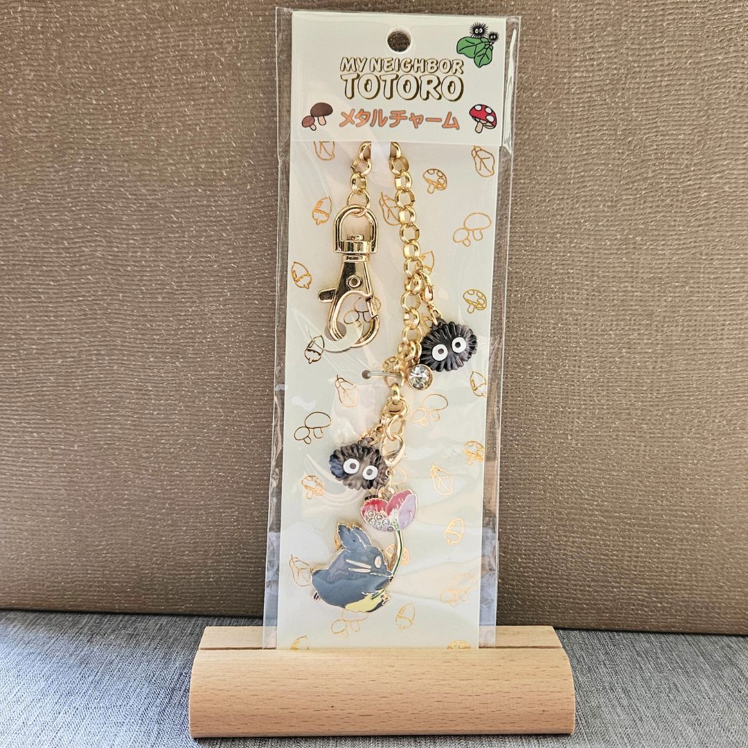 Official Studio Ghibli merchandise - Keychain, Totoro, Kiki Delivery ...