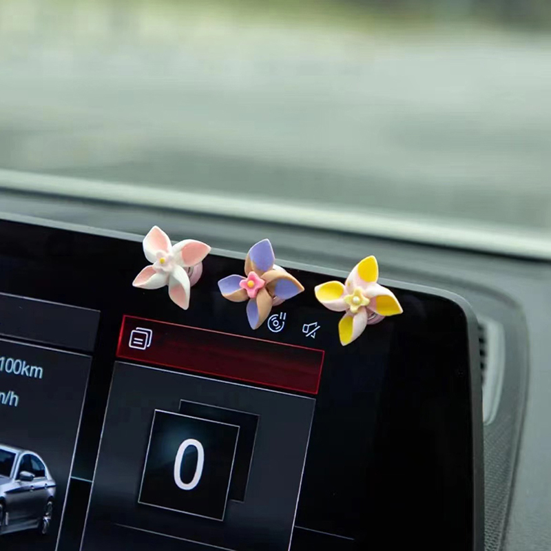 Rotating Small Windmill Model Decor Cute Creative Car Mounted Ornaments ...