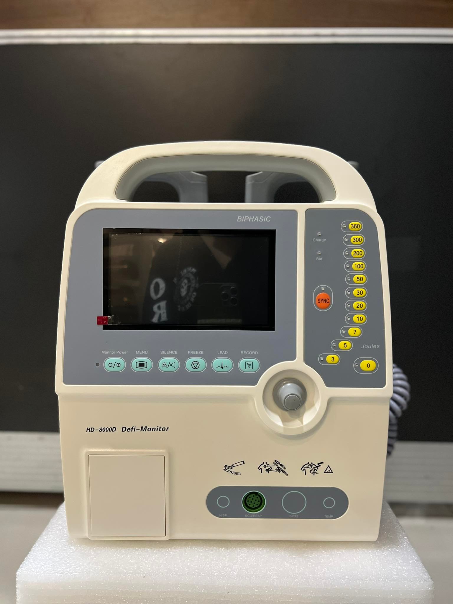 DEFIBRILLATOR HD-8000D DEFI-MONITOR MACHINE | Lazada PH