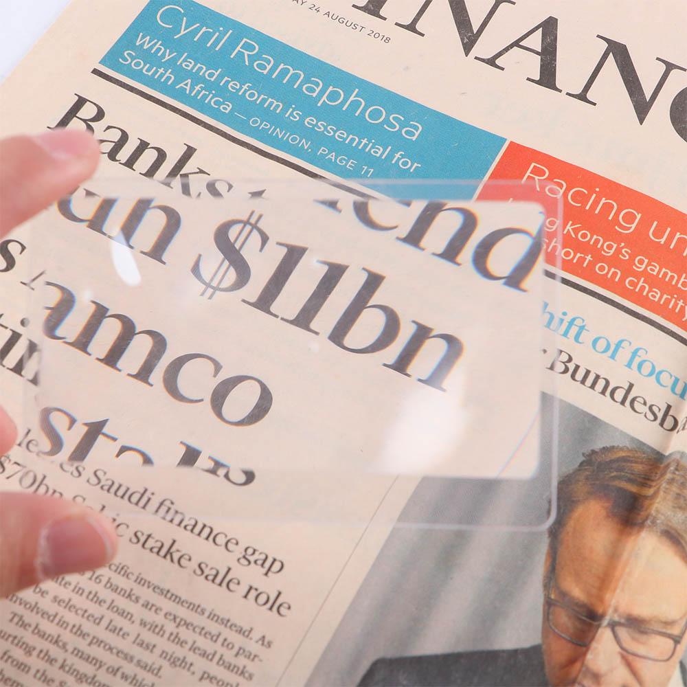 Portable Made Of Plastics For Reading Newspaper Book Magnifying Glass ...